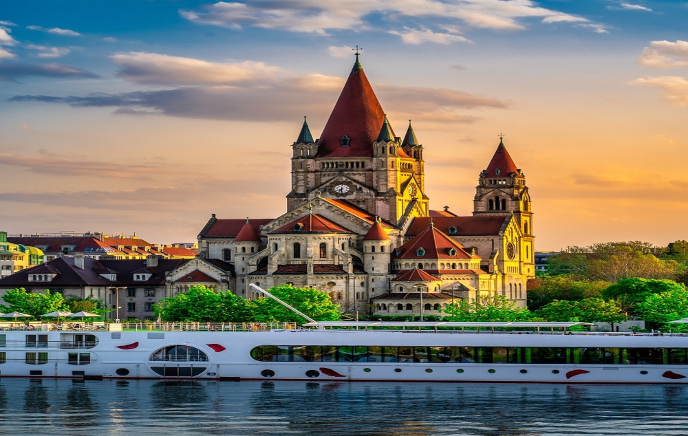 ΑΓΙΟ ΠΝΕΥΜΑ| ΚΛΑΣΙΚΗ ΒΙΕΝΝΗ - Καλοκαίρι - Εκδρομές Ευρώπης - Καλοκαίρι ...